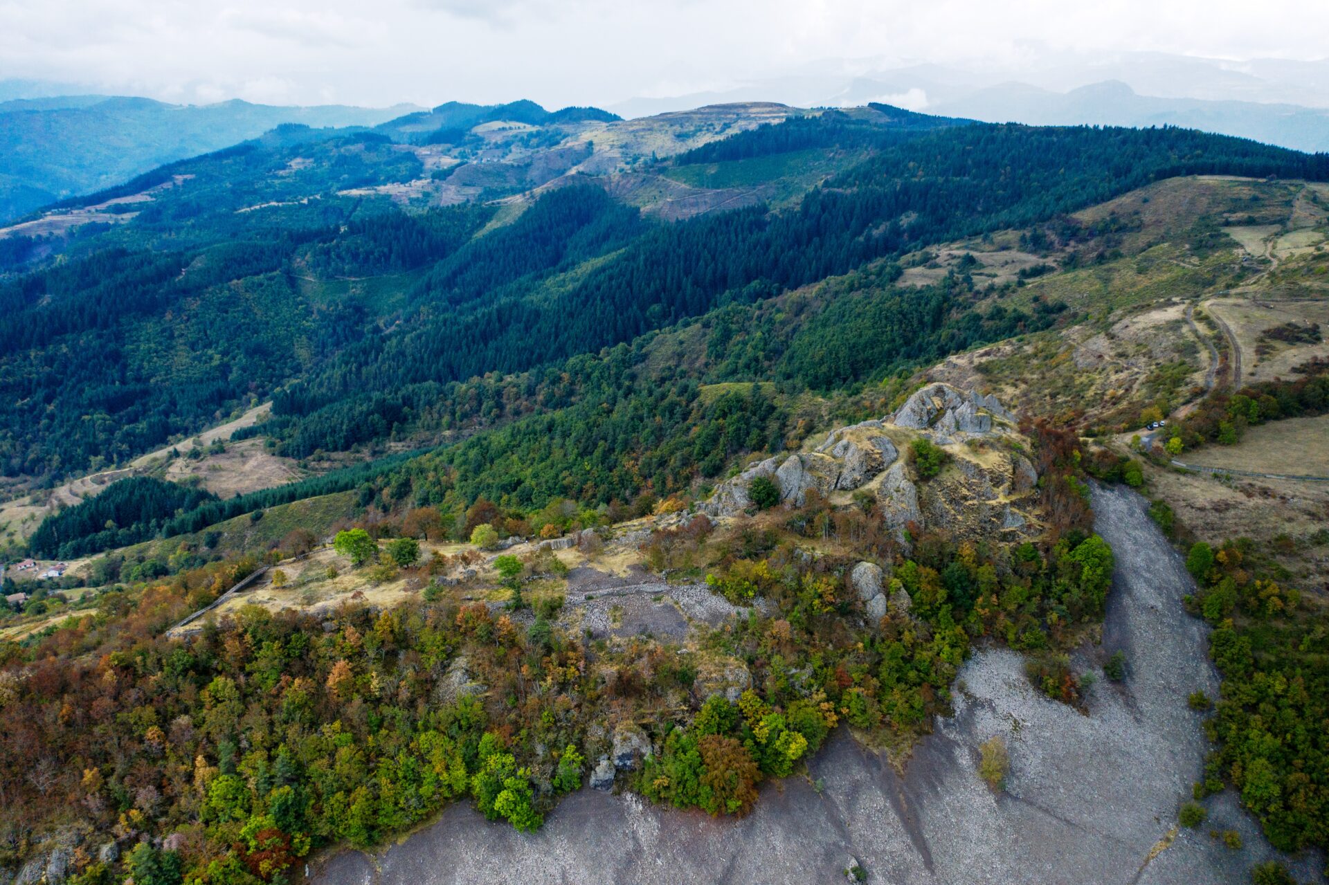 Le Rocher de Brion - Parc naturel régional des Monts d'Ardèche